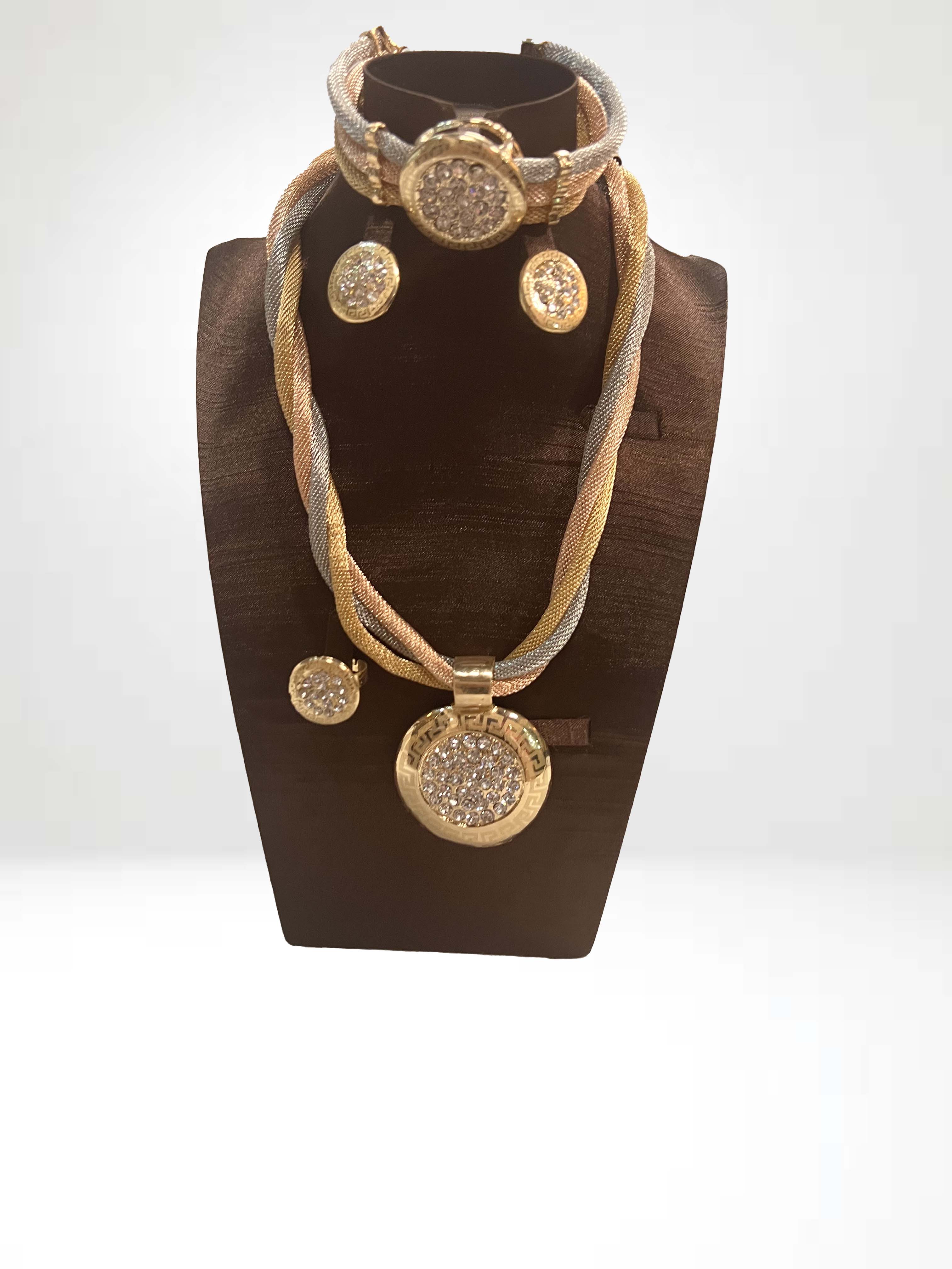 Grey, Pink, Gold Circle Jewelry Set – Koss Boutique